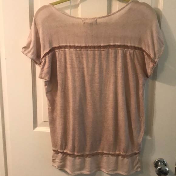 Black Swan | Tops | Cute Neutral Top | Poshmark